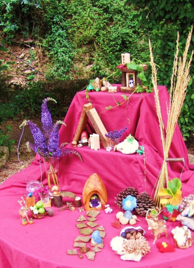 A Fall Nature Table - How to Create Your Own - Fairy Dust Teaching
